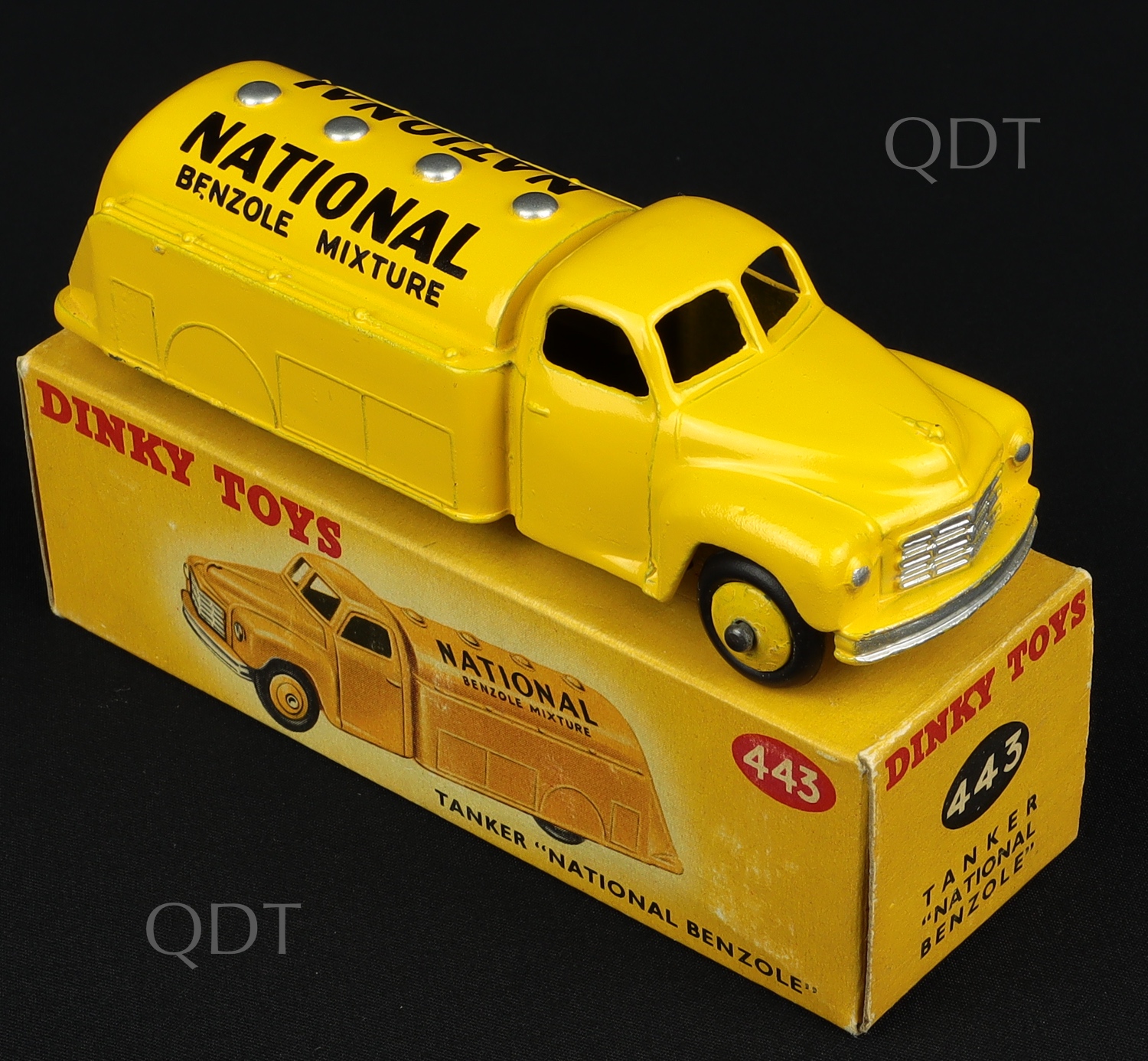 Dinky Toys 443 National Benzole Tanker - QDT