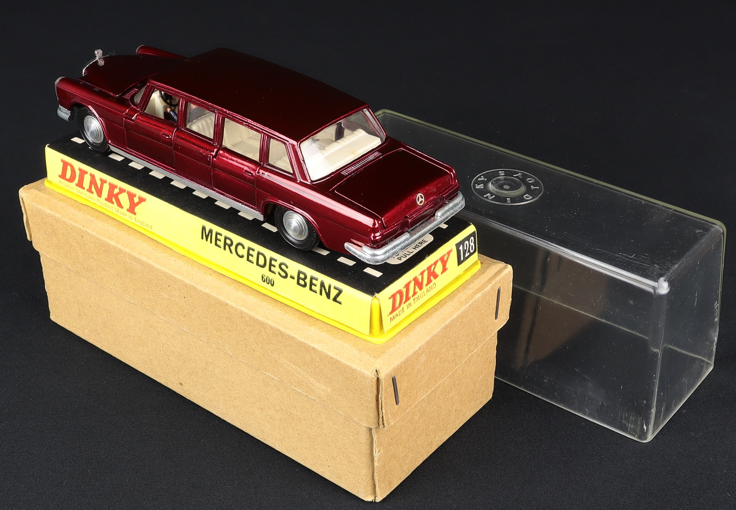 Dinky Toys 128 Mercedes Benz 600 - QDT