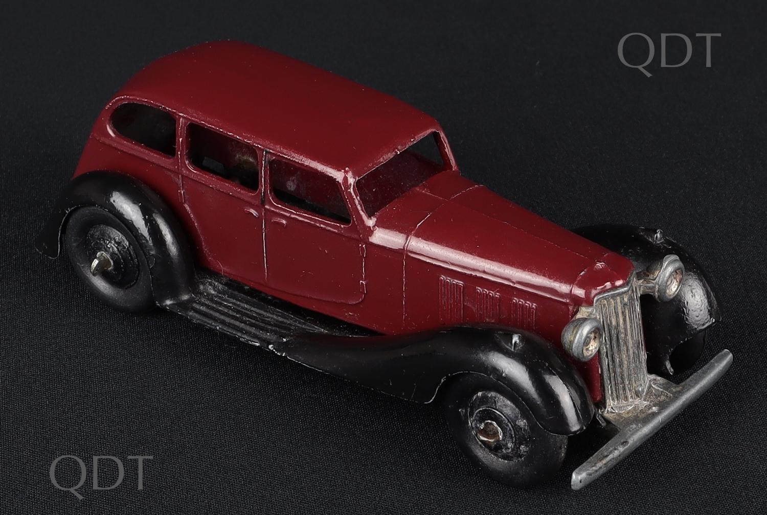 Dinky Toys 36A Armstrong Siddeley - QDT