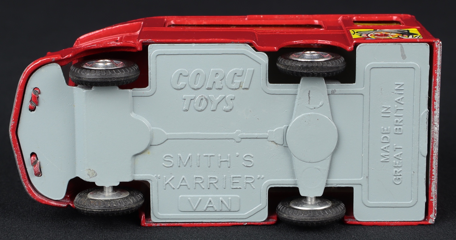 Corgi Toys 426 Chipperfields Circus Booking Office - QDT