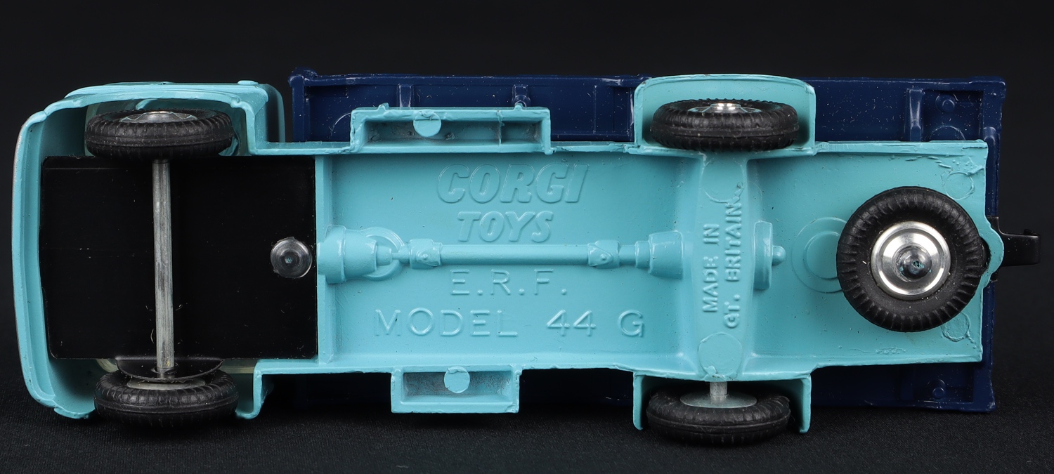 Corgi Toys 457 E.R.F. Model 44G Platform Lorry - QDT