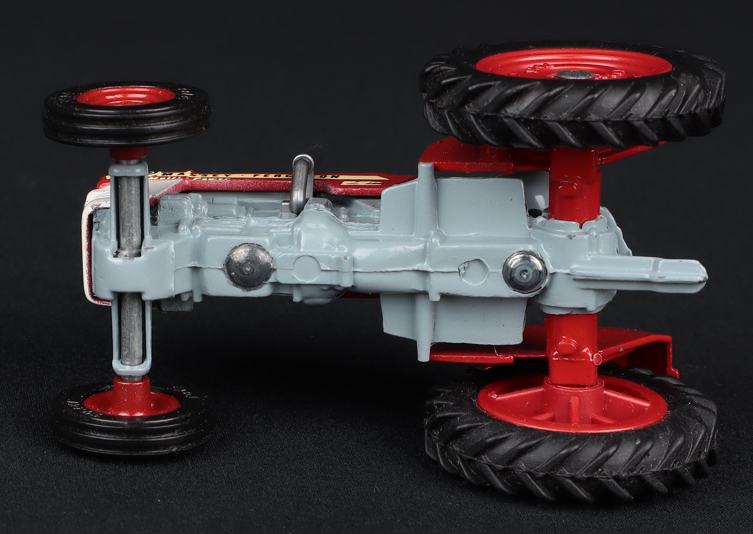 Corgi Toys 66 Massey Ferguson Tractor - QDT