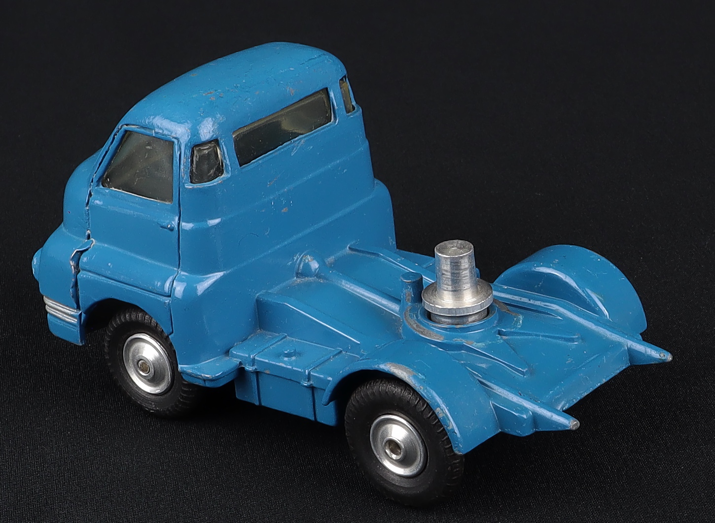 Corgi 1110 Bedford 'S' Tanker 'SHELL BENZEEN TOLUEEN XYLEEN - QDT