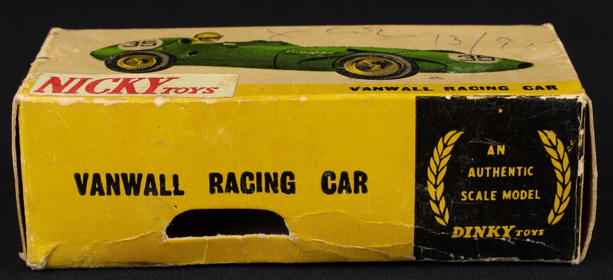 Nicky Dinky Toys 239 Vanwall Racing Car - QDT