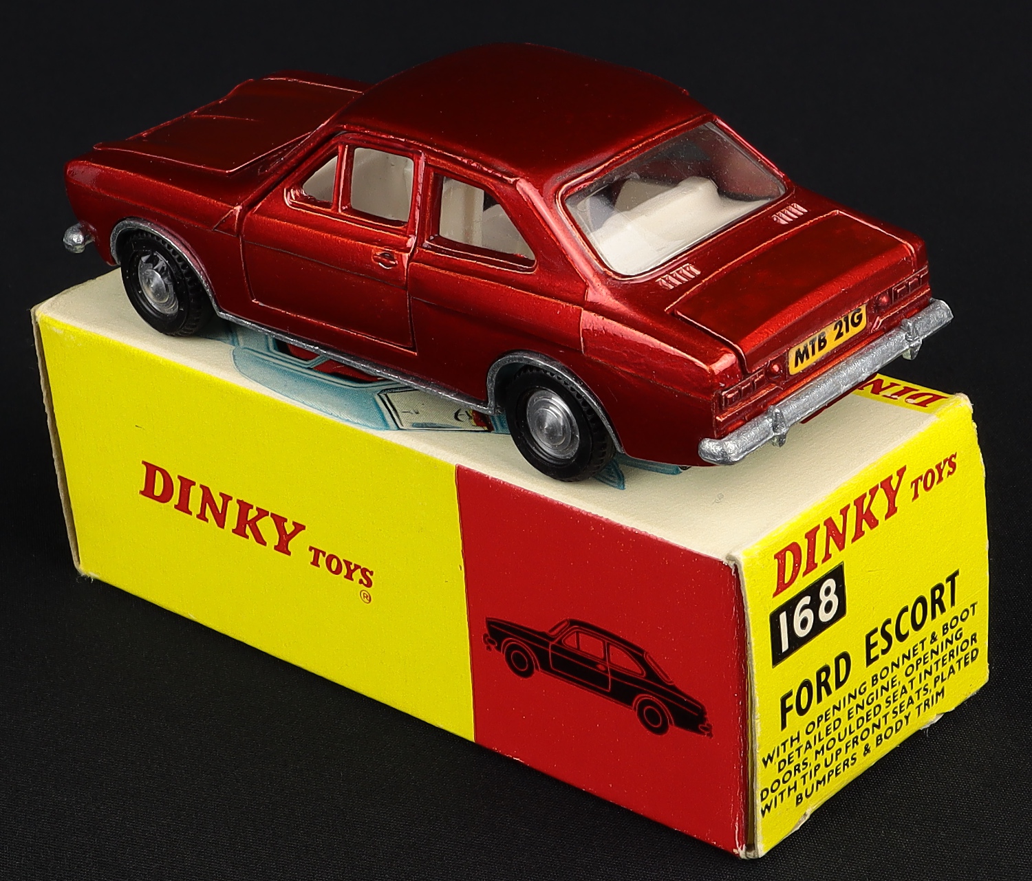 Dinky Toys 168 Ford Escort - QDT